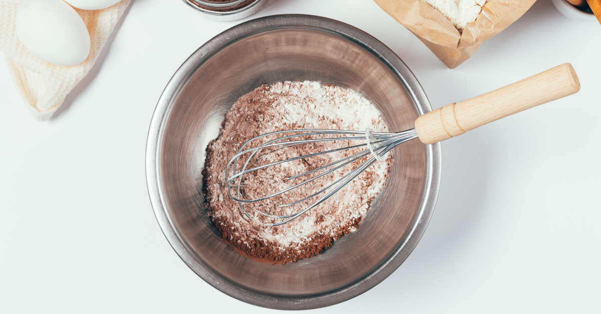 Peanut Butter Chocolate Cake - Lovely Food Blog