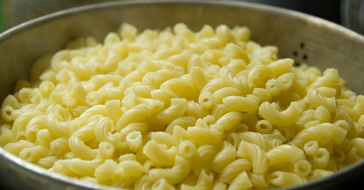 Buffalo Chicken Mac and Cheese - Lovely Food Blog